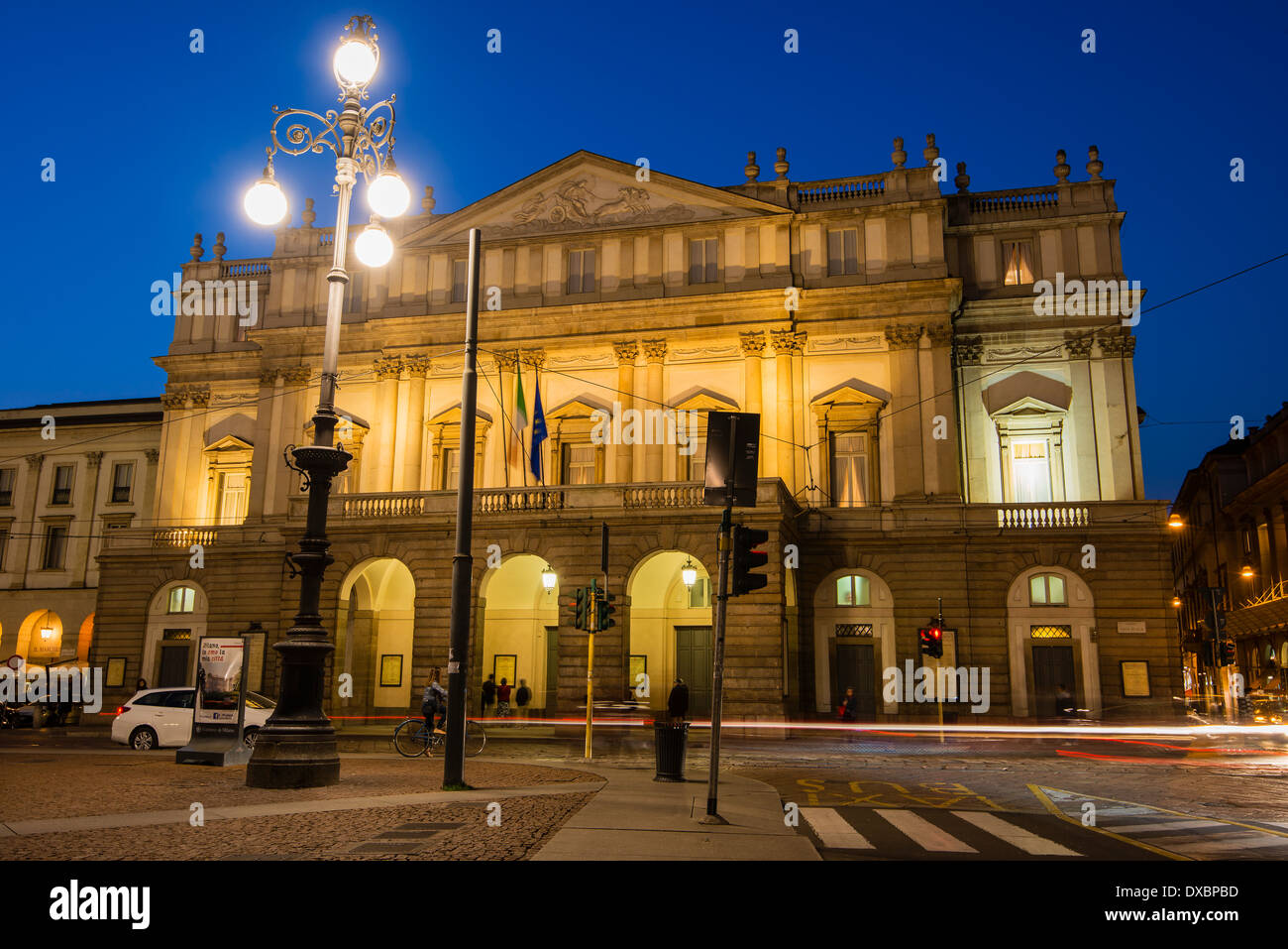 Night view of La Scala opera theatre, Milan, Lombardy, Italy Stock ...