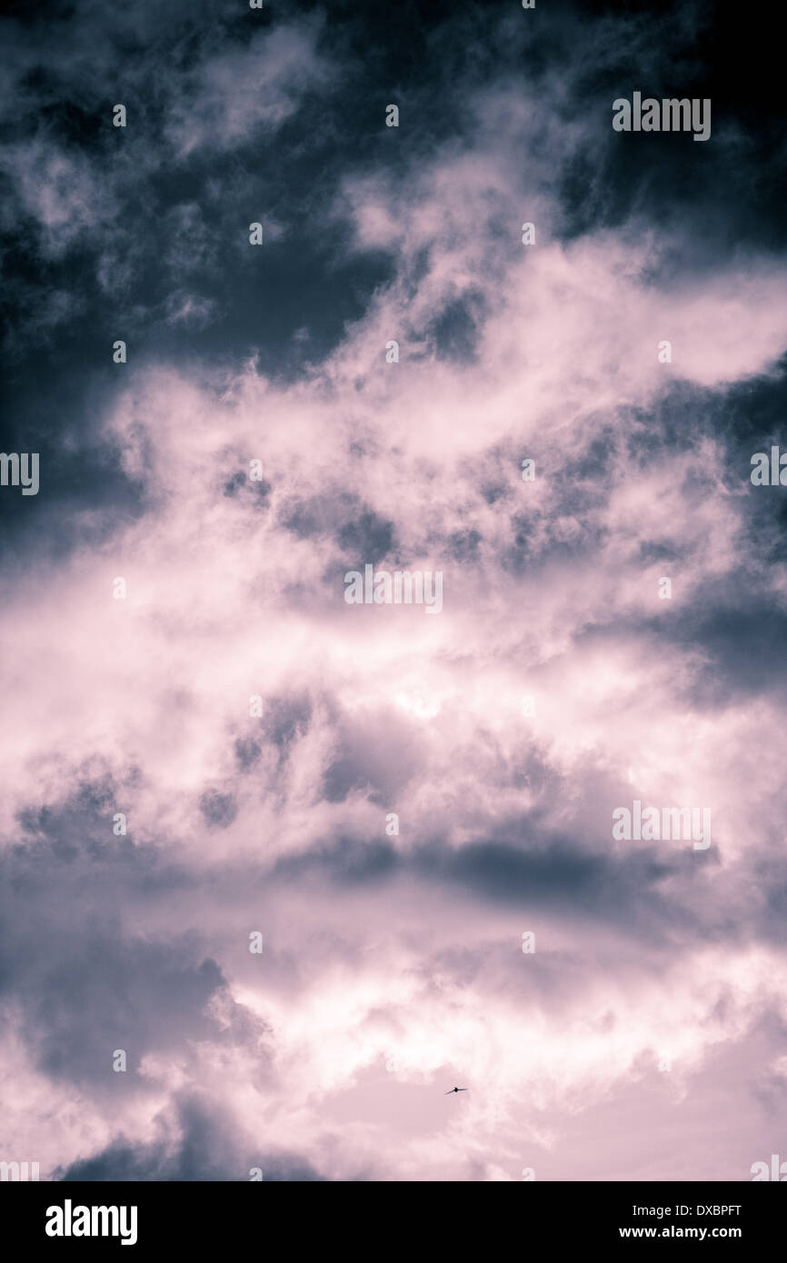 Dramatic rain clouds sun hi-res stock photography and images - Alamy