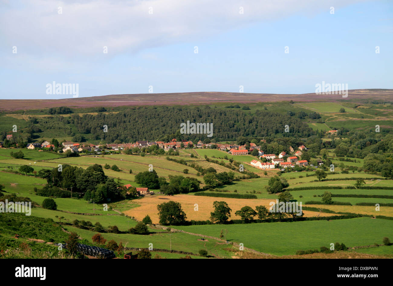 Castleton yorkshire hi-res stock photography and images - Alamy