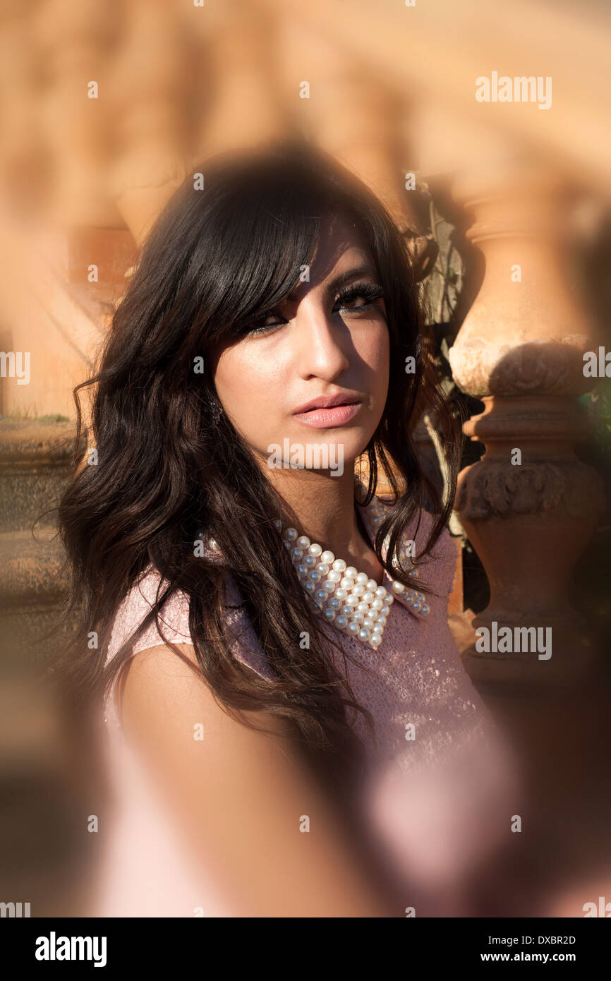 Sweeping staircase hi-res stock photography and images - Alamy