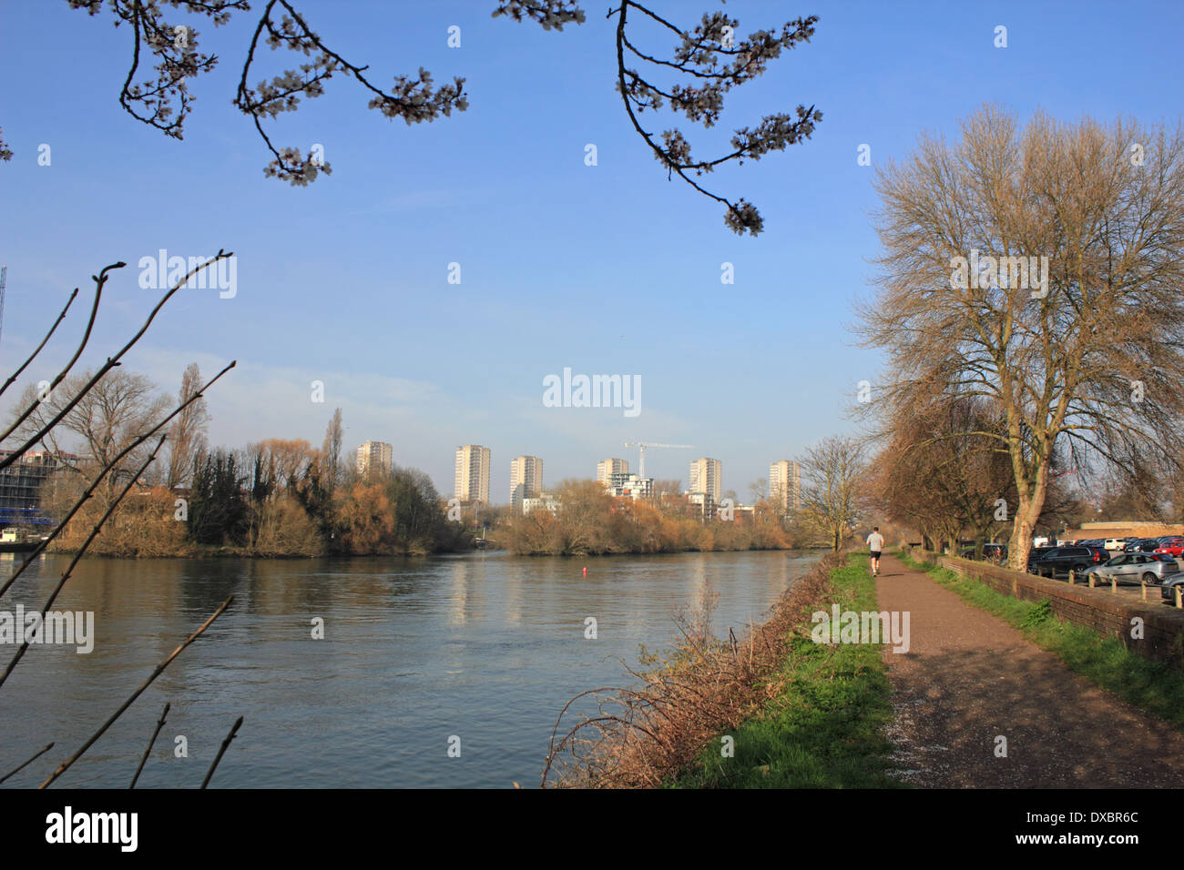 Thames Path sign post at Kew London, England, UK Stock Photo - Alamy