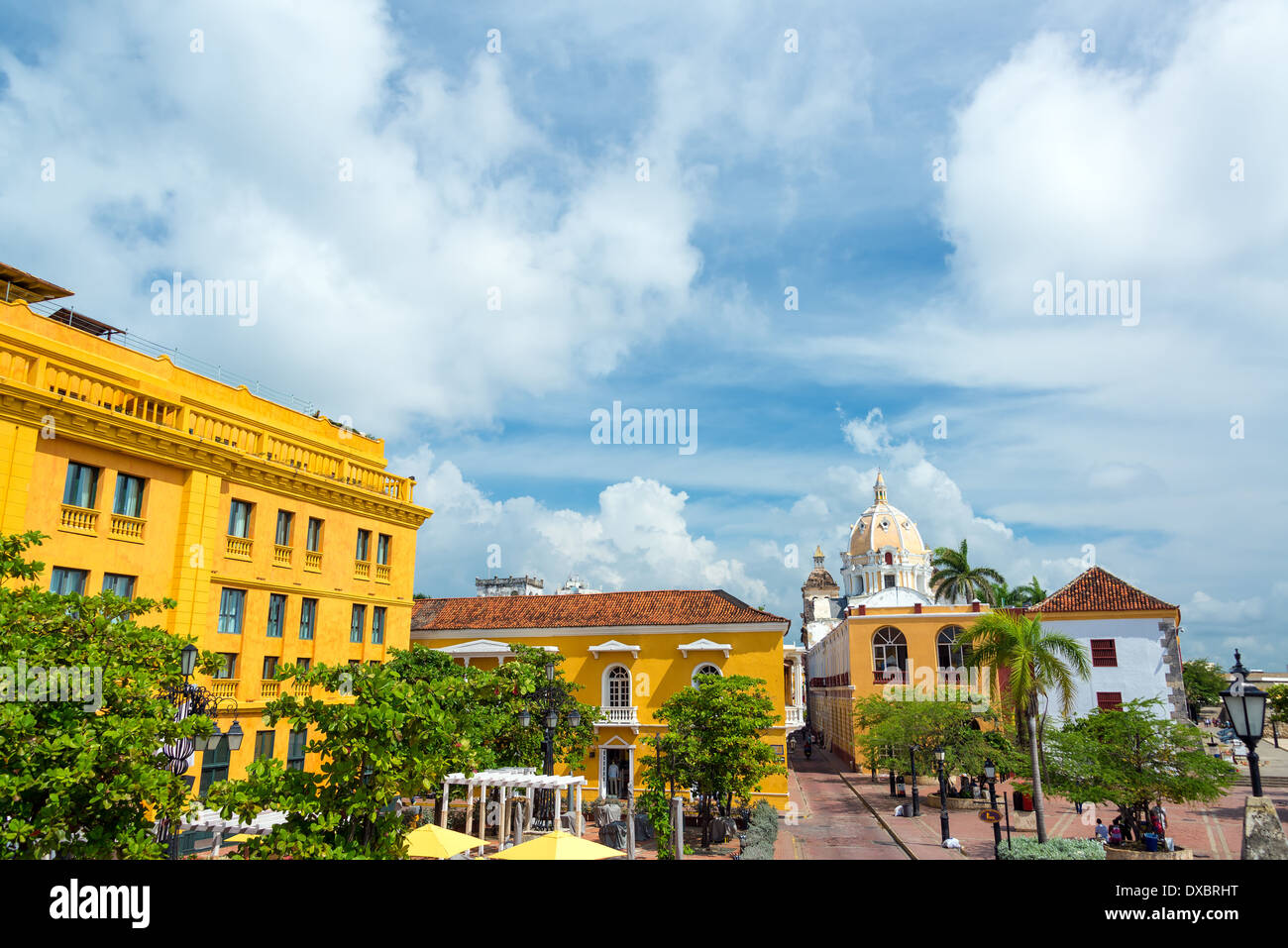 Historic colonial plaza in Cartagena, Colombia Stock Photo - Alamy