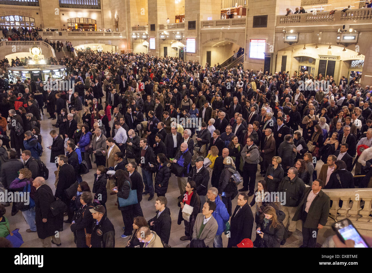 Delays on the Metro North train line turn Grand Central Terminal into ...