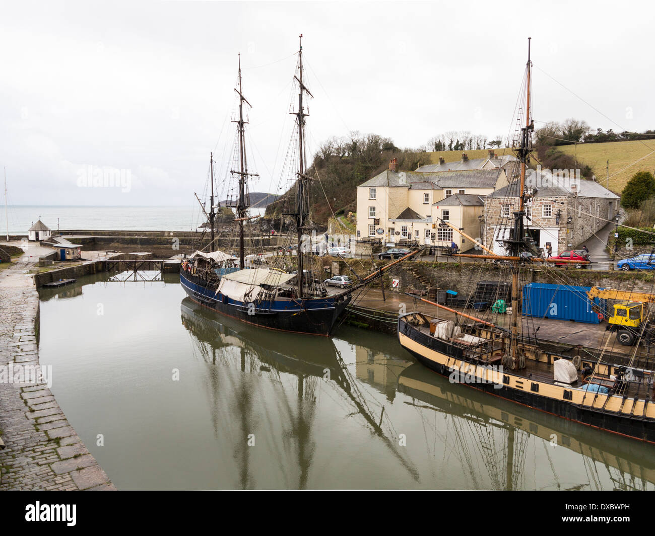 18th century port hi-res stock photography and images - Alamy