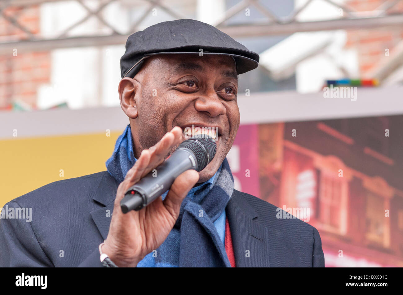 Ainsley harriott chef hi-res stock photography and images - Alamy