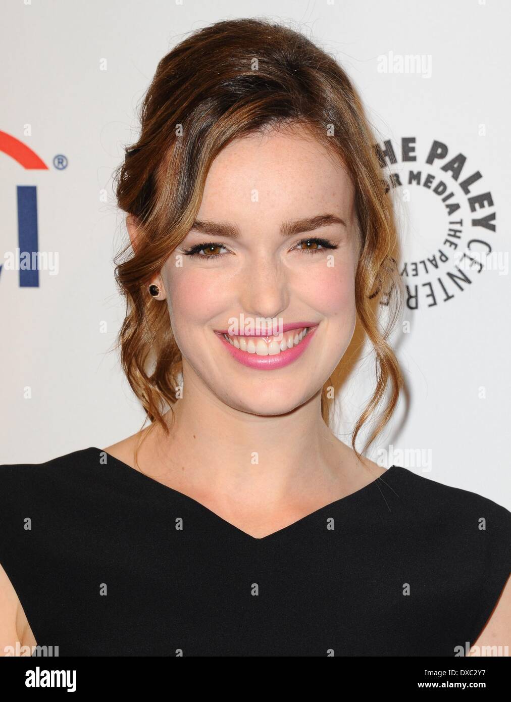 Los Angeles, CA, USA. 23rd Mar, 2014. Elizabeth Henstridge at arrivals ...