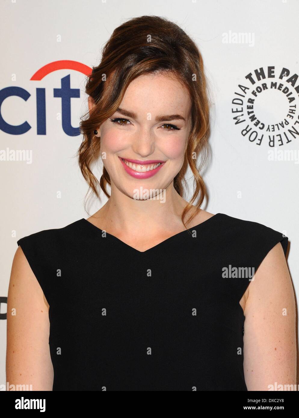 Los Angeles, CA, USA. 23rd Mar, 2014. Elizabeth Henstridge at arrivals ...