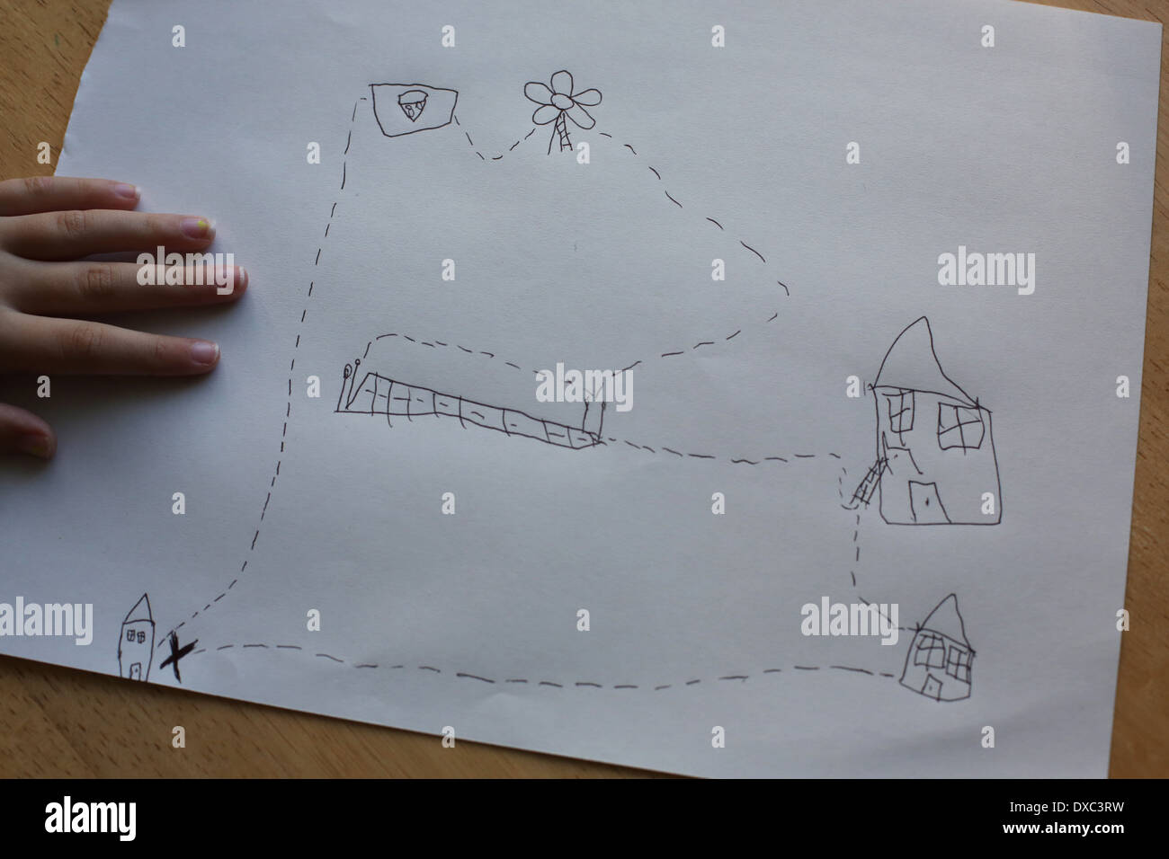 Child drawing map hi-res stock photography and images - Alamy