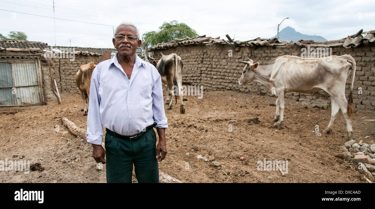 Peru man face piura hi-res stock photography and images - Alamy