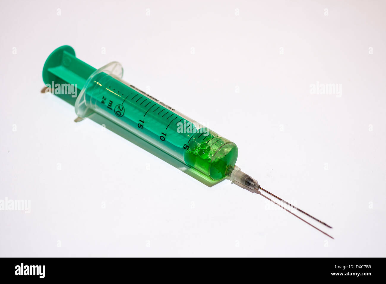 Hypodermic needle cut out hi-res stock photography and images - Alamy