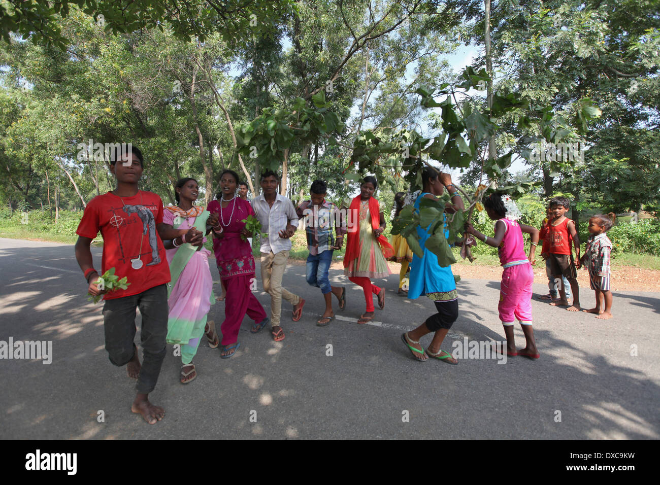 Tribal children dancing during Karma Festival. Munda tribe. Sikidri ...