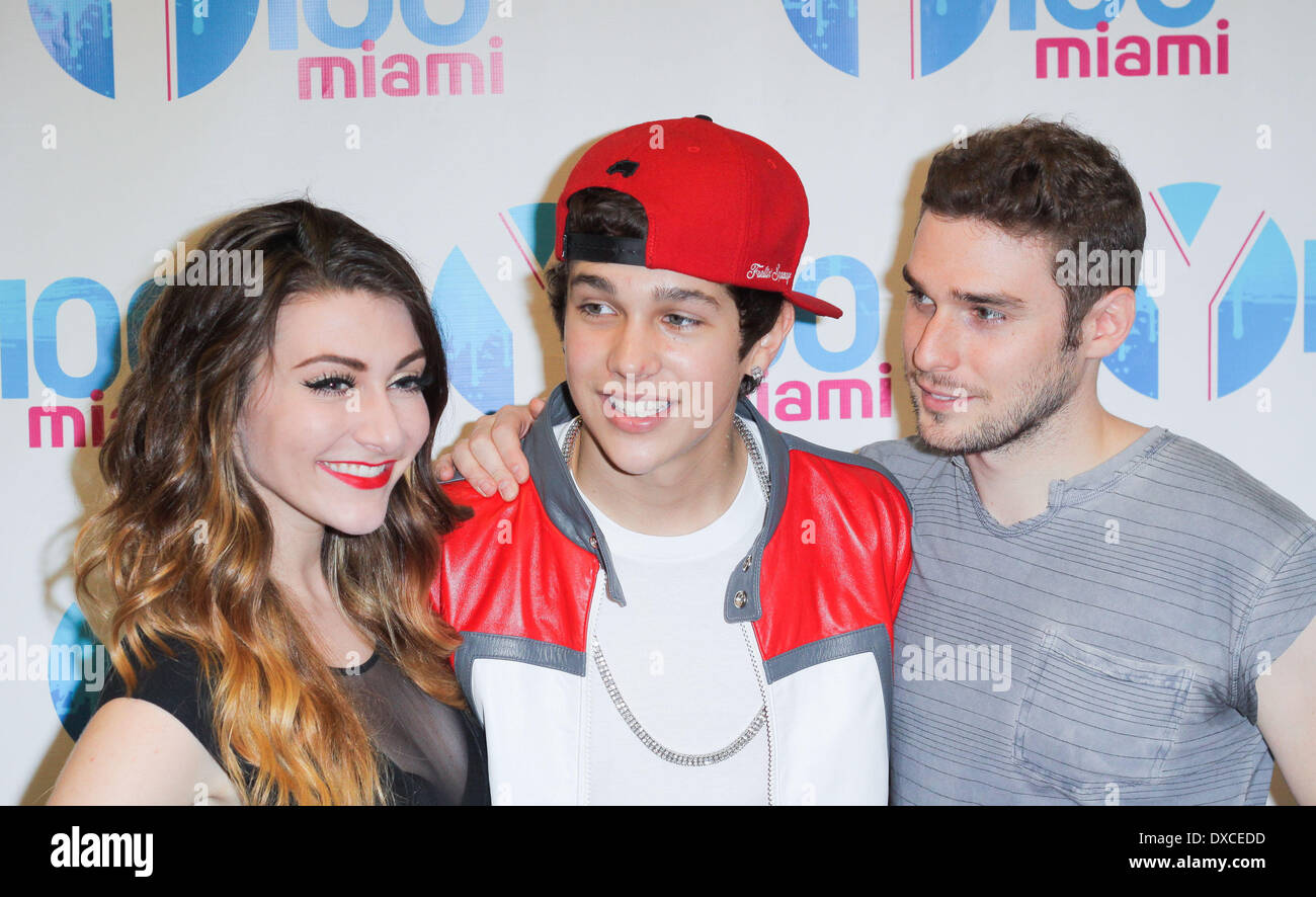 Amy Heidemann and Nick Noonan of Karmin with Austin Mahone Y100's ...