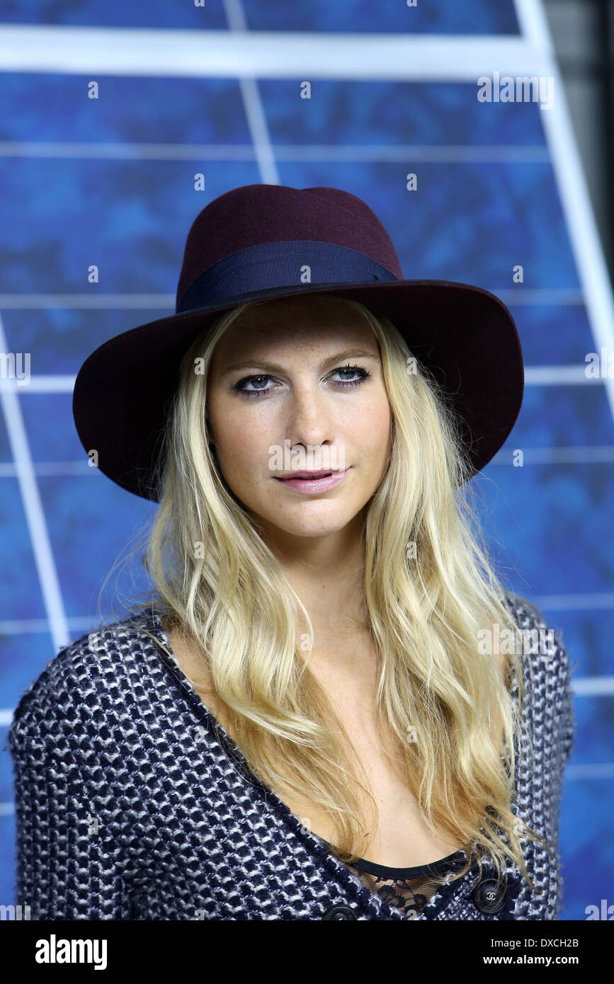 Poppy Delevingne Paris Fashion Week Spring/Summer 2013 - Chanel ...