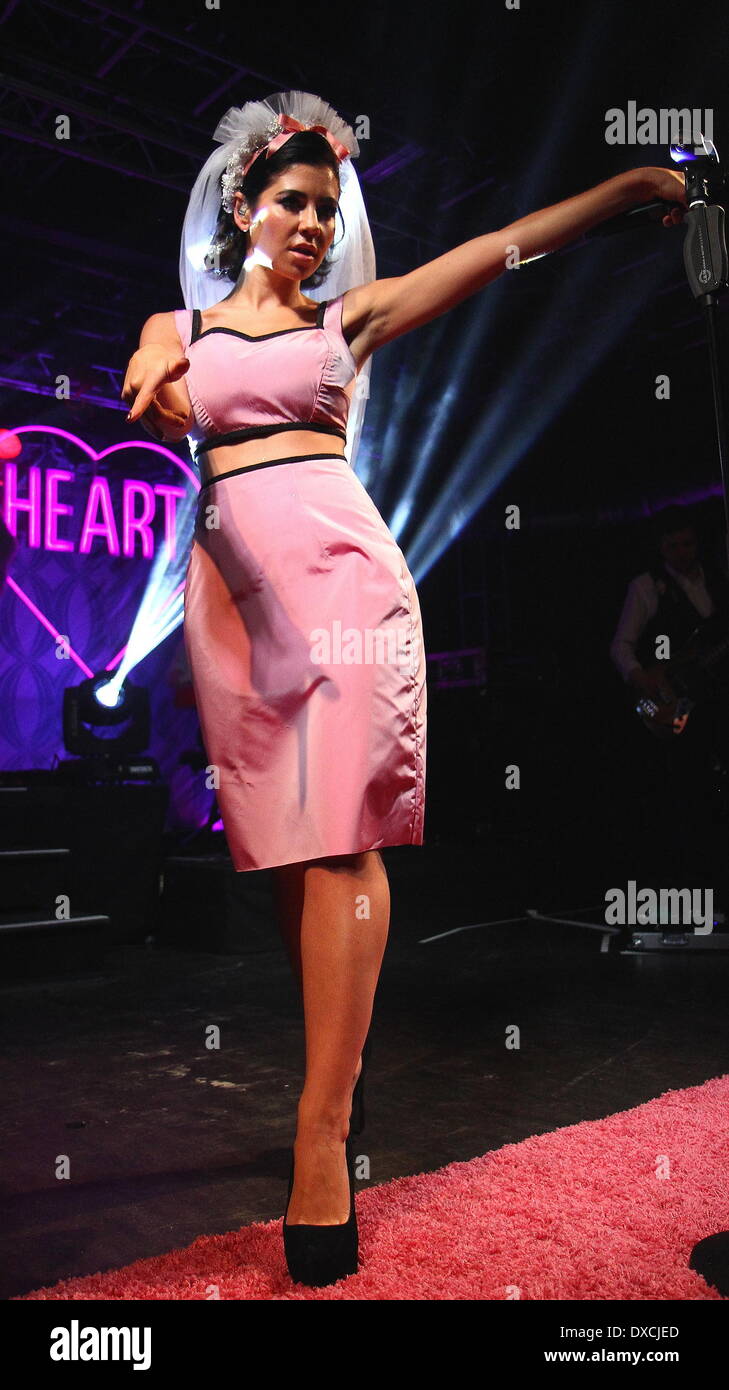 Marina Lambrini Diamandis Marina and the Diamonds perform live at ...