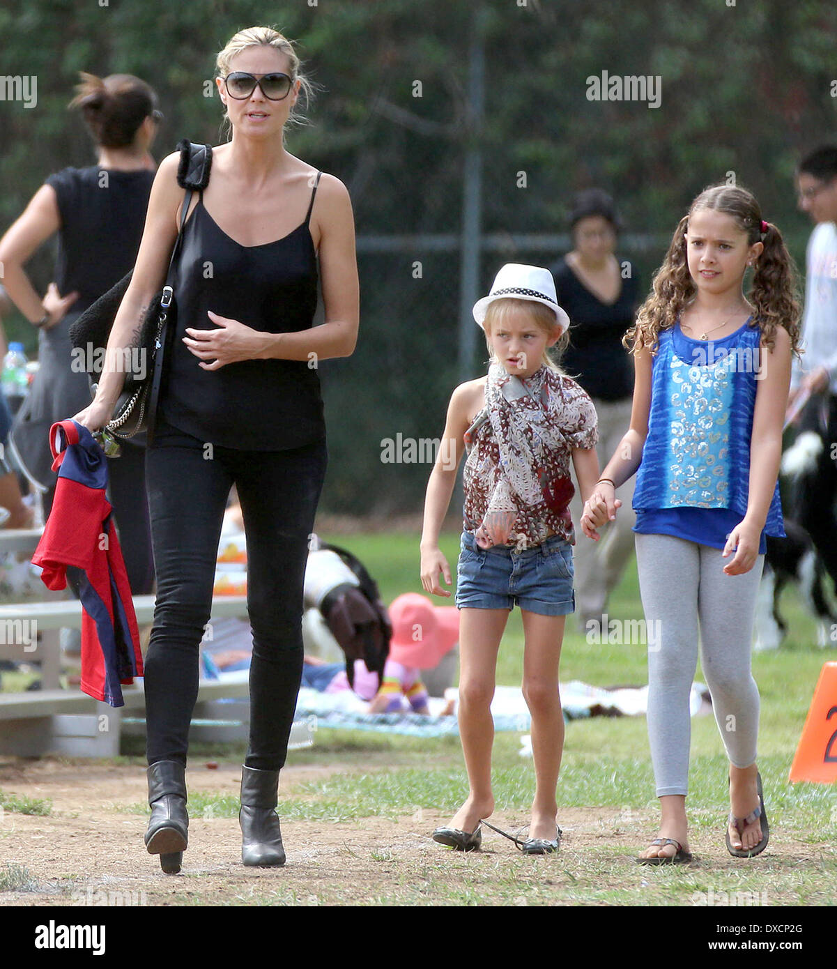 Heidi Klum and Leni Samuel Heidi Klum watches her son's soccer game ...