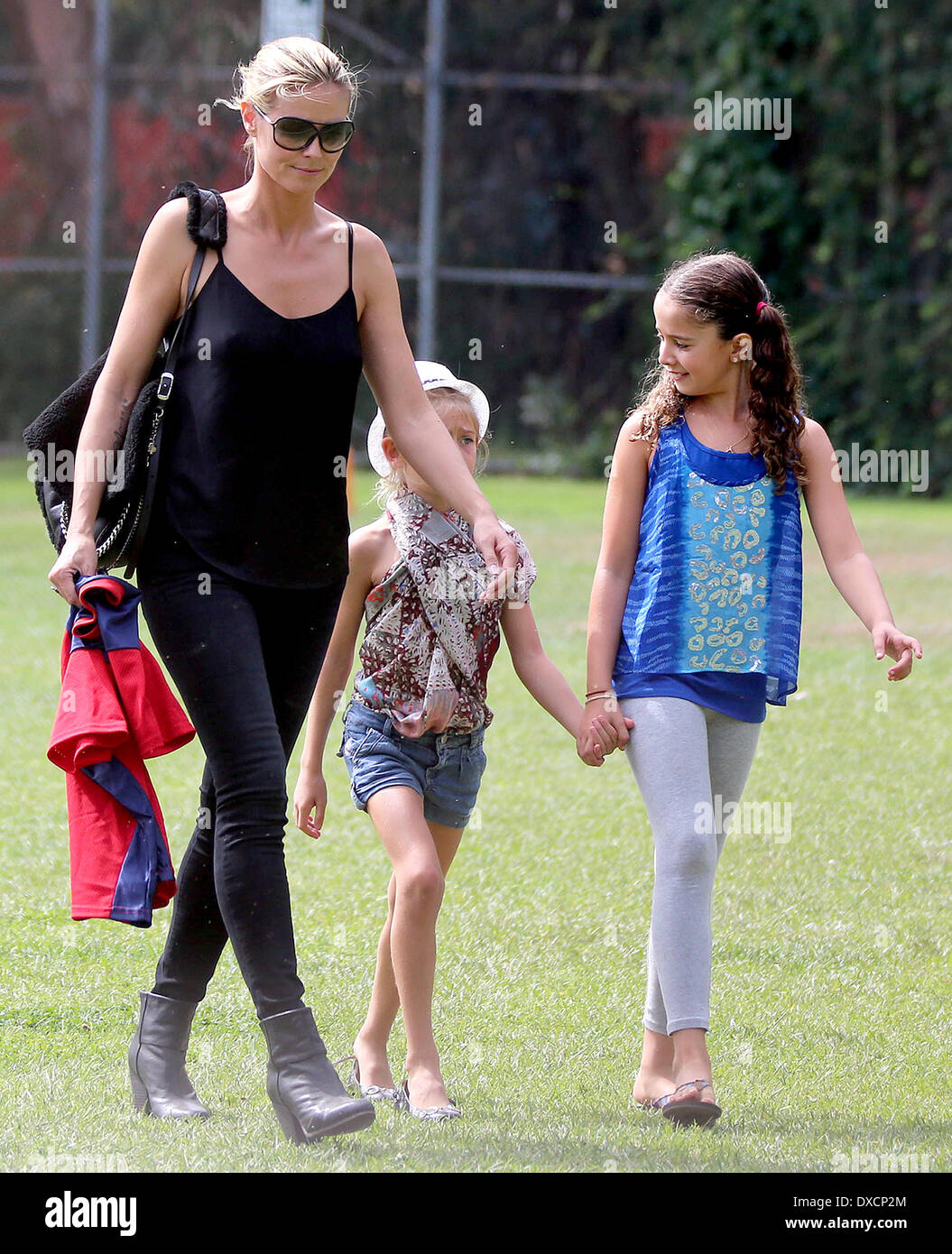 Leni klum paparazzi hi-res stock photography and images - Alamy