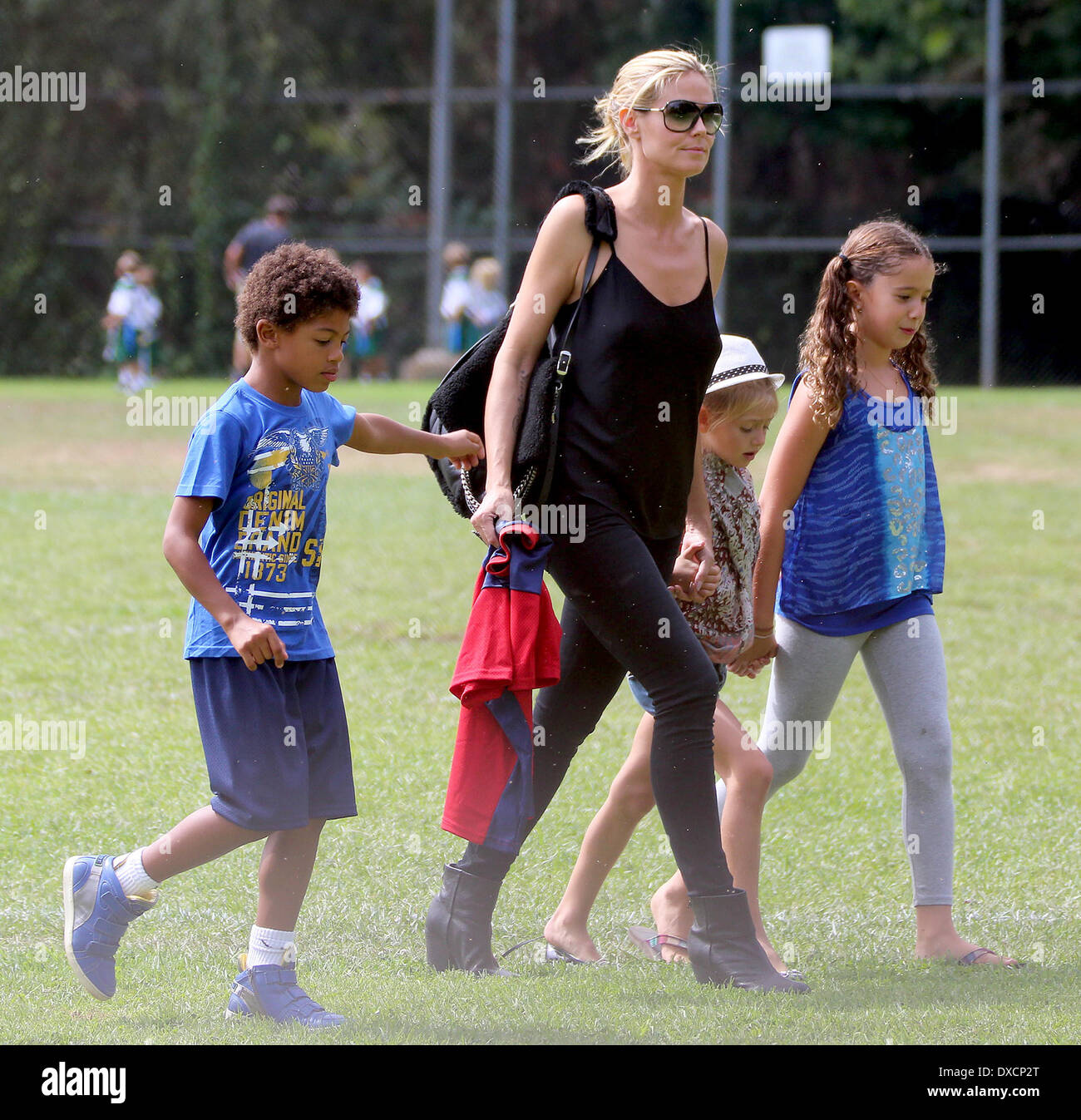 Henry Samuel, Heidi Klum and Leni Samuel Heidi Klum watches her son's ...