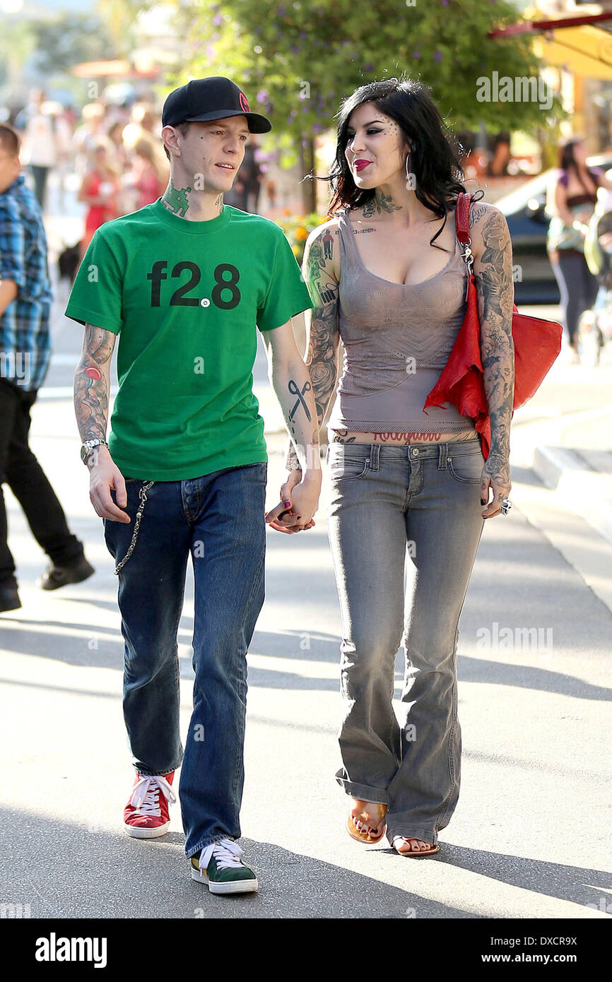 Deadmau5 aka joel zimmerman kat hi-res stock photography and images - Alamy