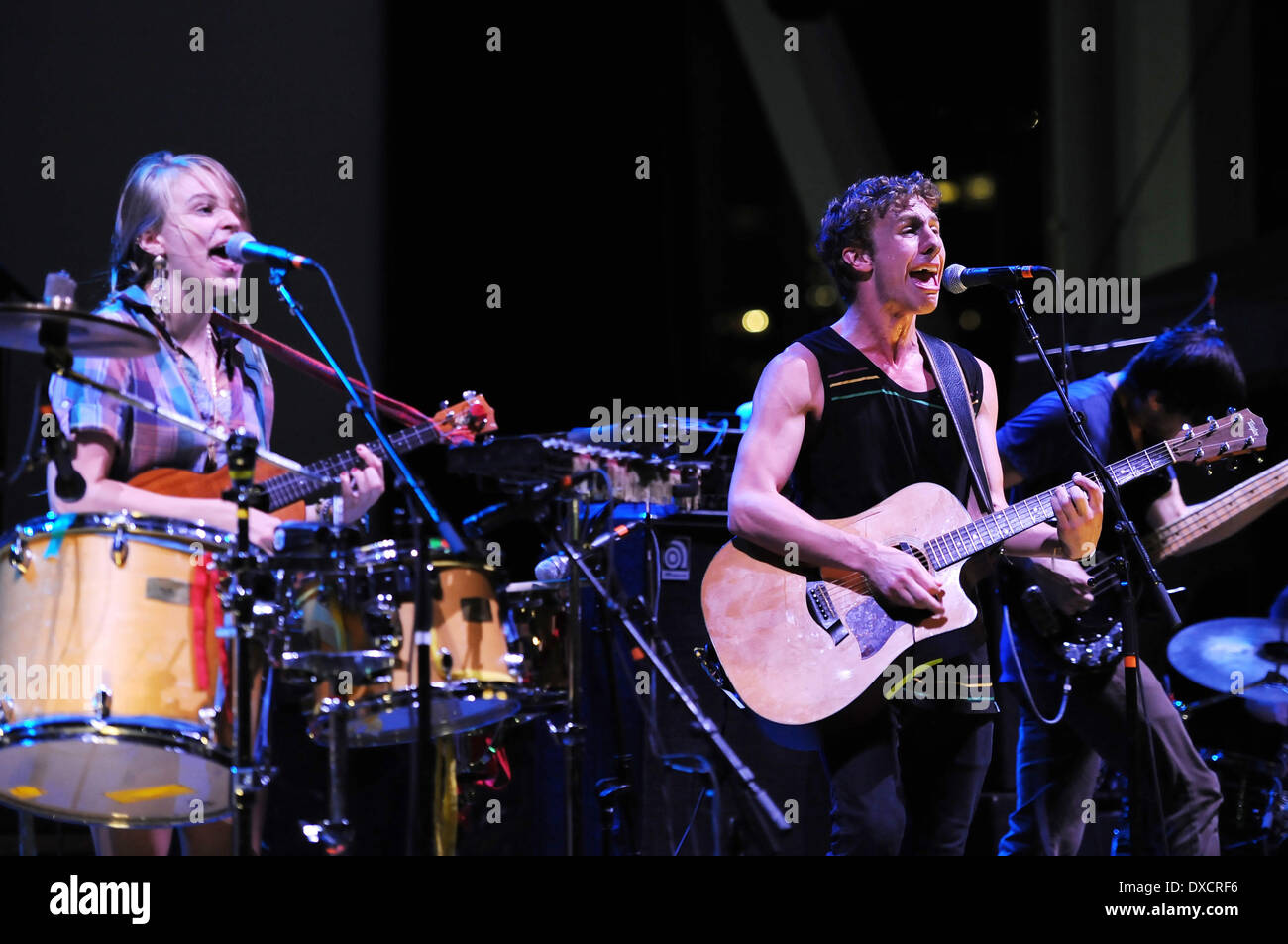 Tiffany Lamson and Taylor Guarisco of Givers performs at the Bayfront ...