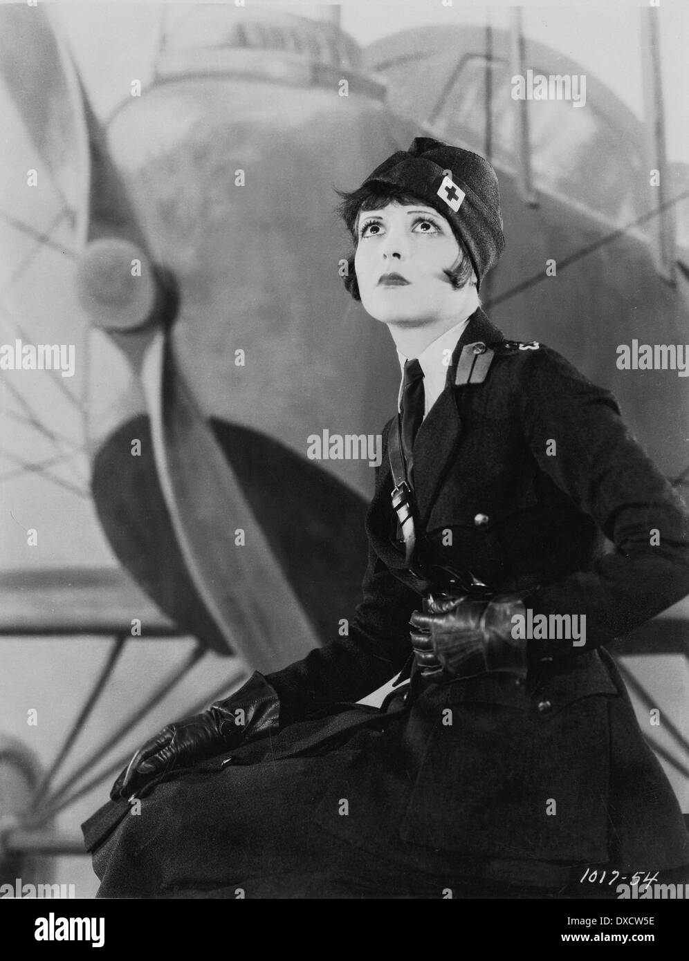 Wings 1927 film hi-res stock photography and images - Alamy