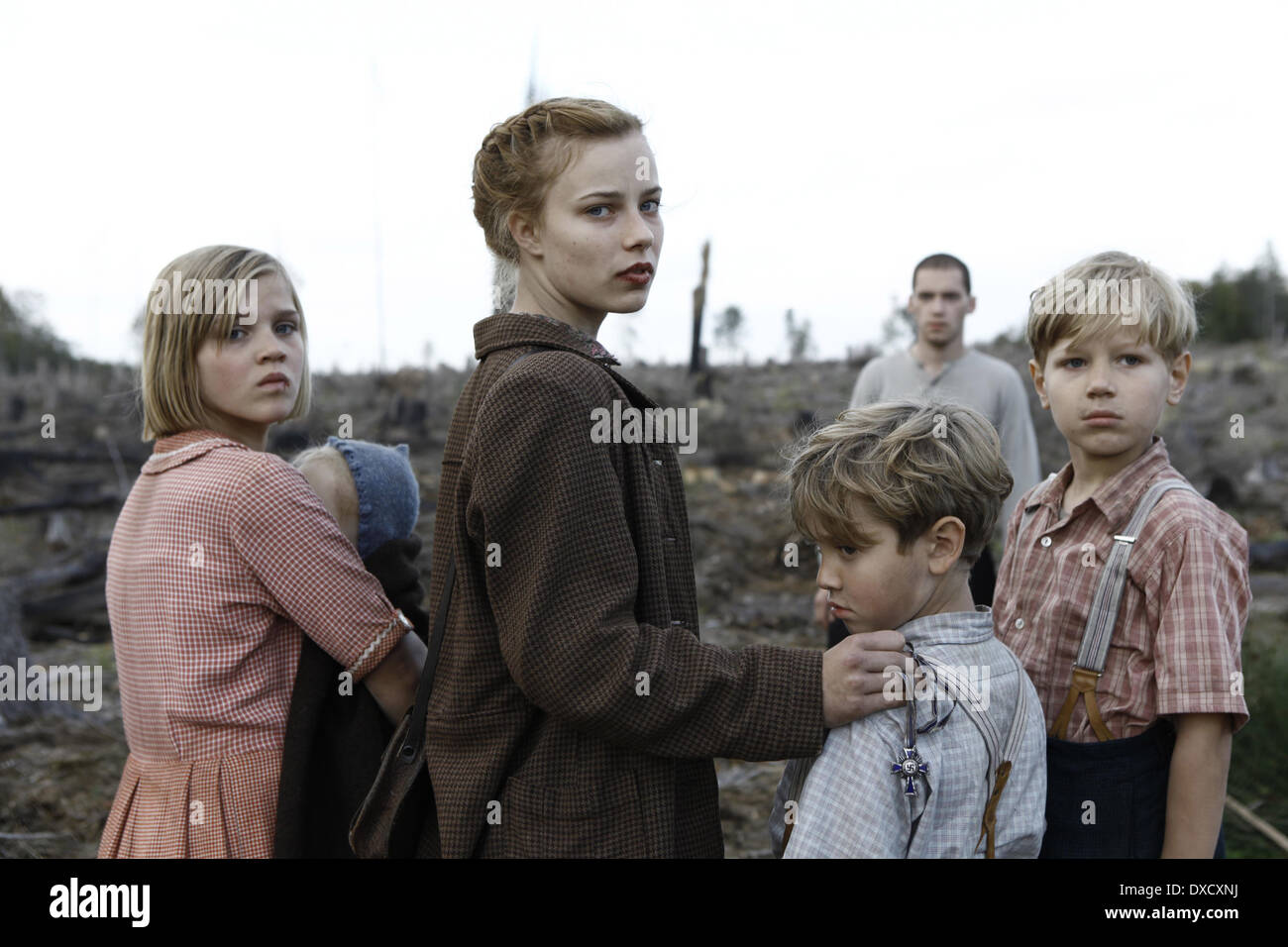 Lore Year : 2012 Australia / Germany Director : Cate Shortland Nele ...