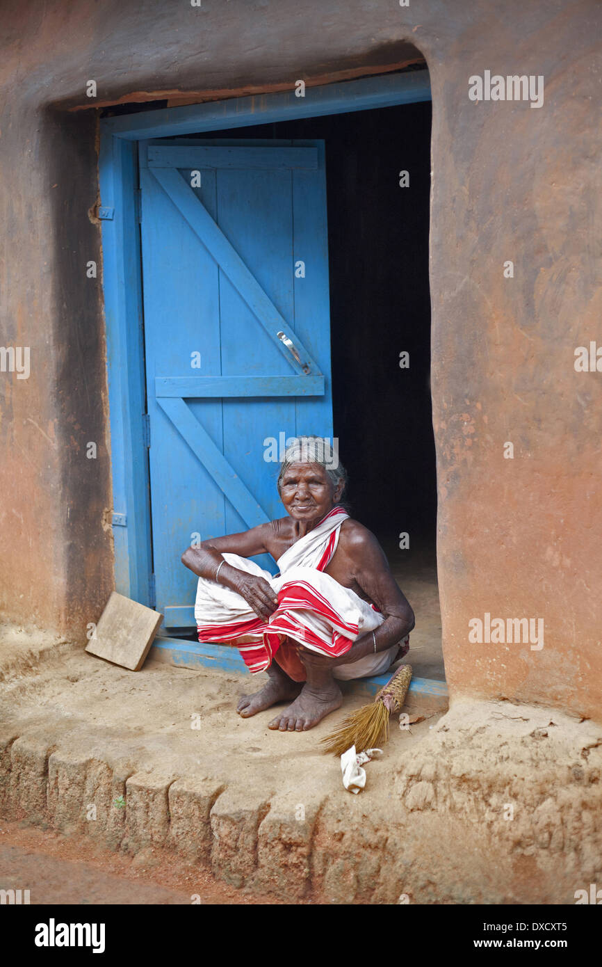 Munda tribe hi-res stock photography and images - Alamy