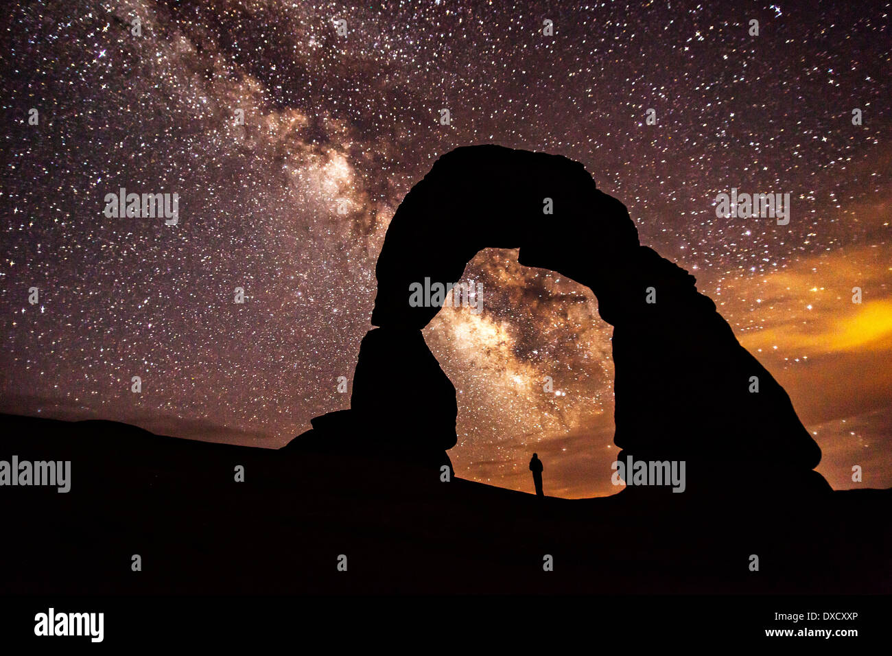 Delicate Arch a 65-foot tall freestanding natural arch at night in ...
