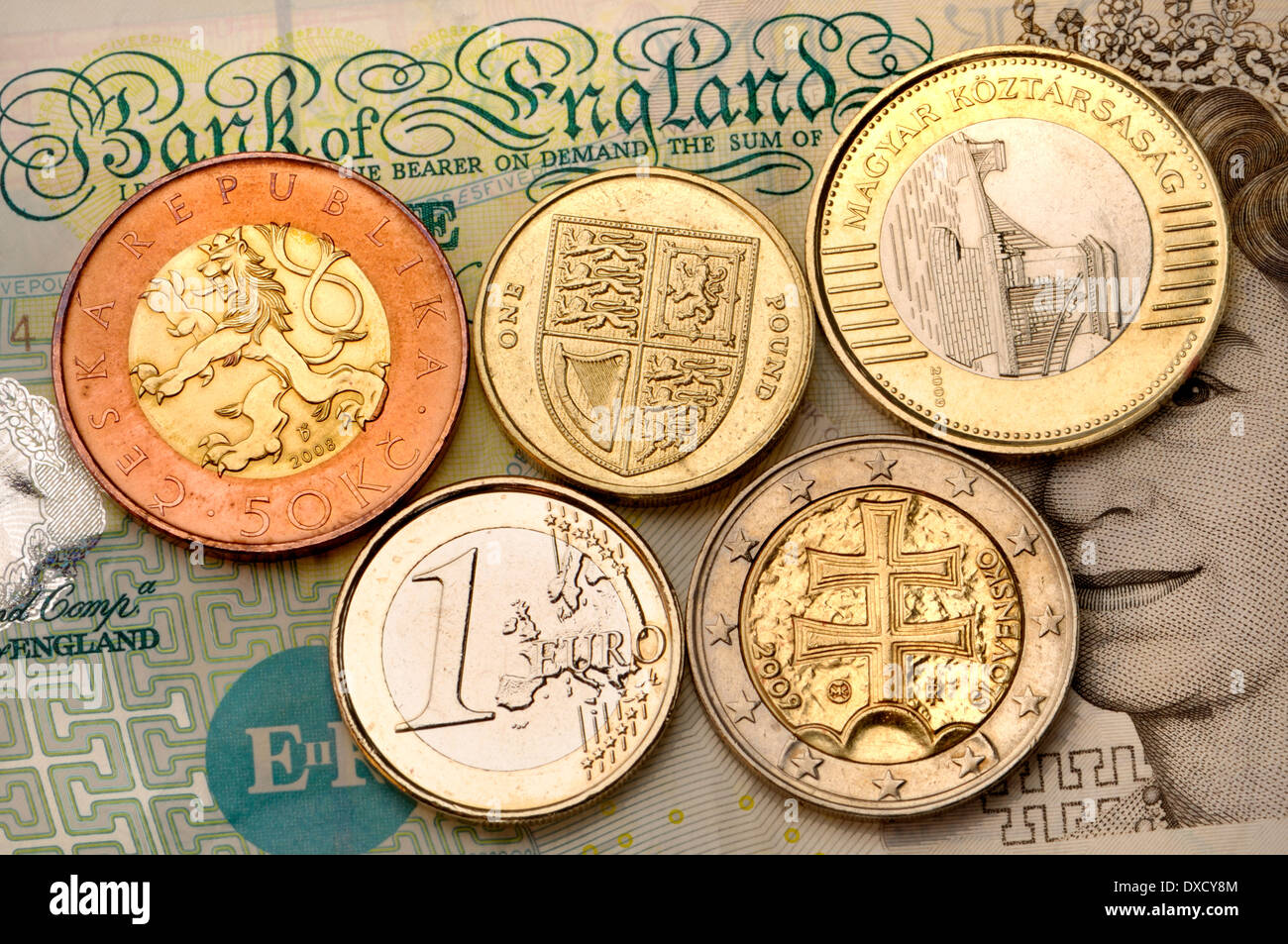 Bimetallic coins hi-res stock photography and images - Alamy