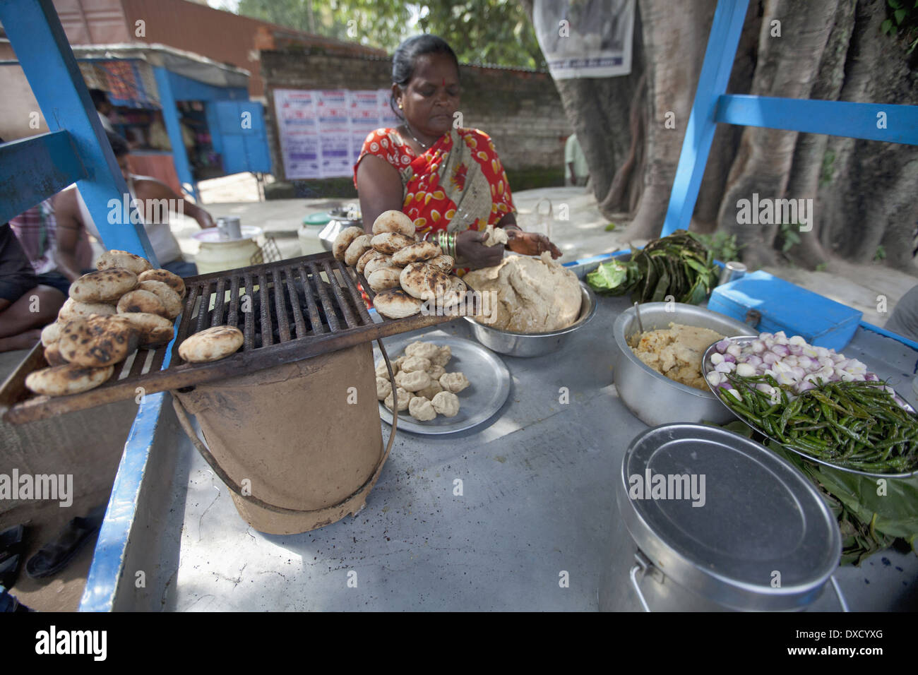 Munda tribe hi-res stock photography and images - Alamy