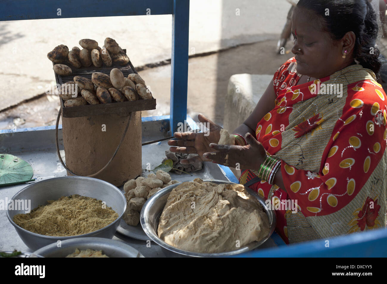 Munda tribe hi-res stock photography and images - Alamy