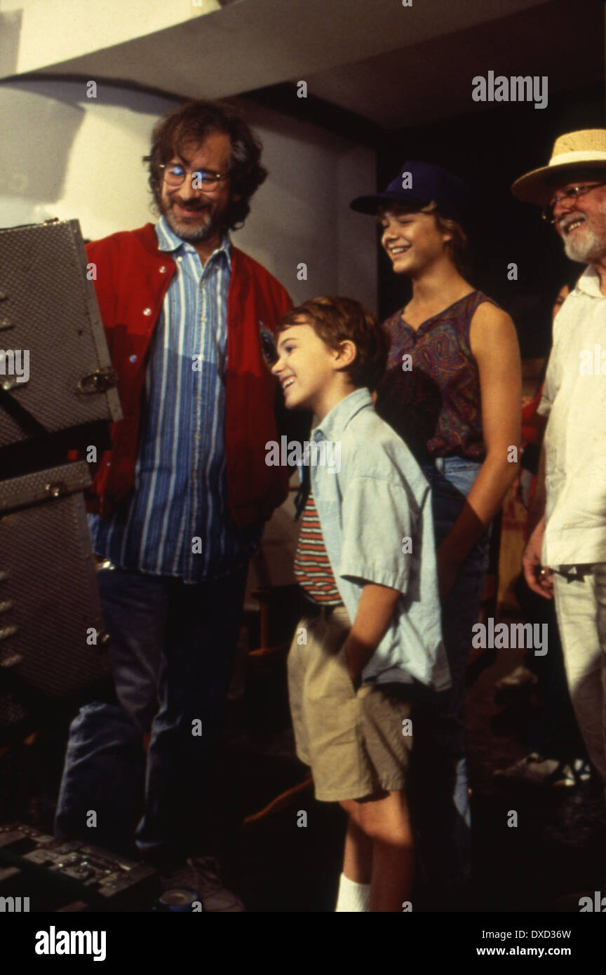 Steven spielberg steven spielberg shooting picture hi-res stock ...