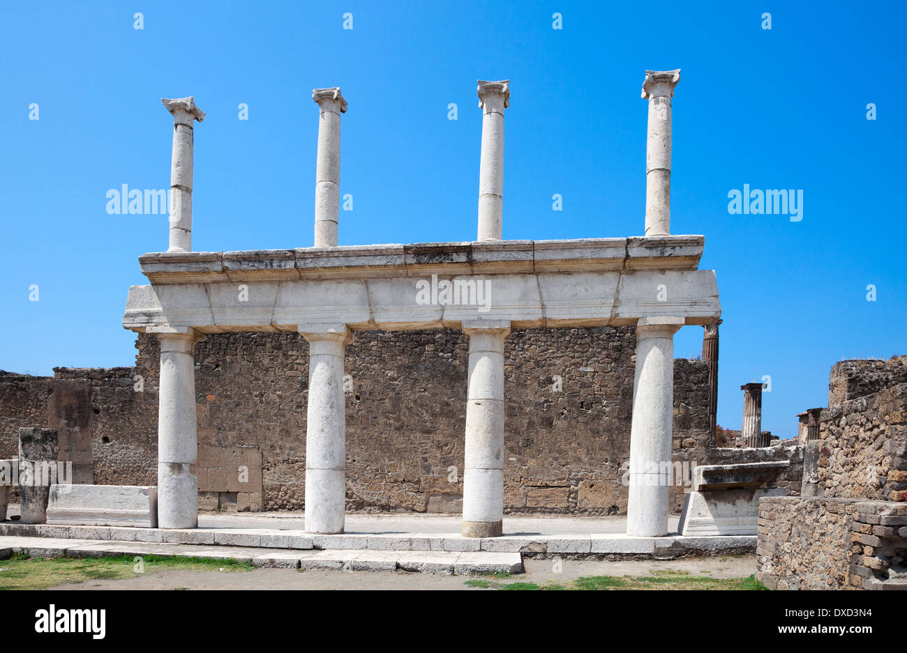 Modern buildings pompeii hi-res stock photography and images - Alamy