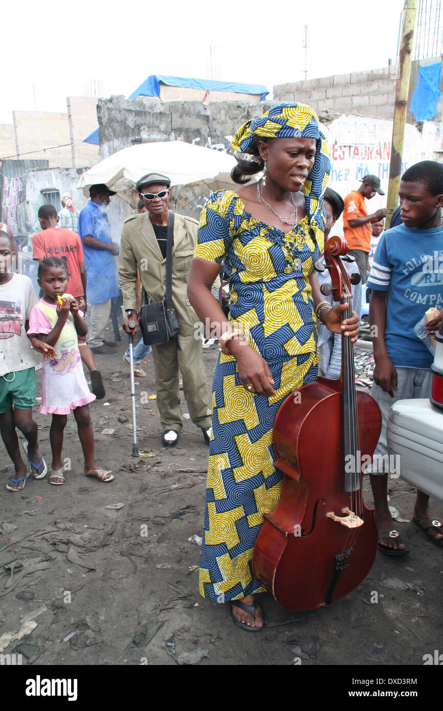 Kinshasa market hi-res stock photography and images - Alamy