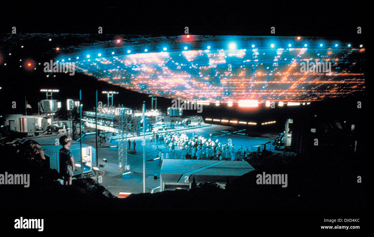 Close encounters of the third kind ship hi-res stock photography and ...