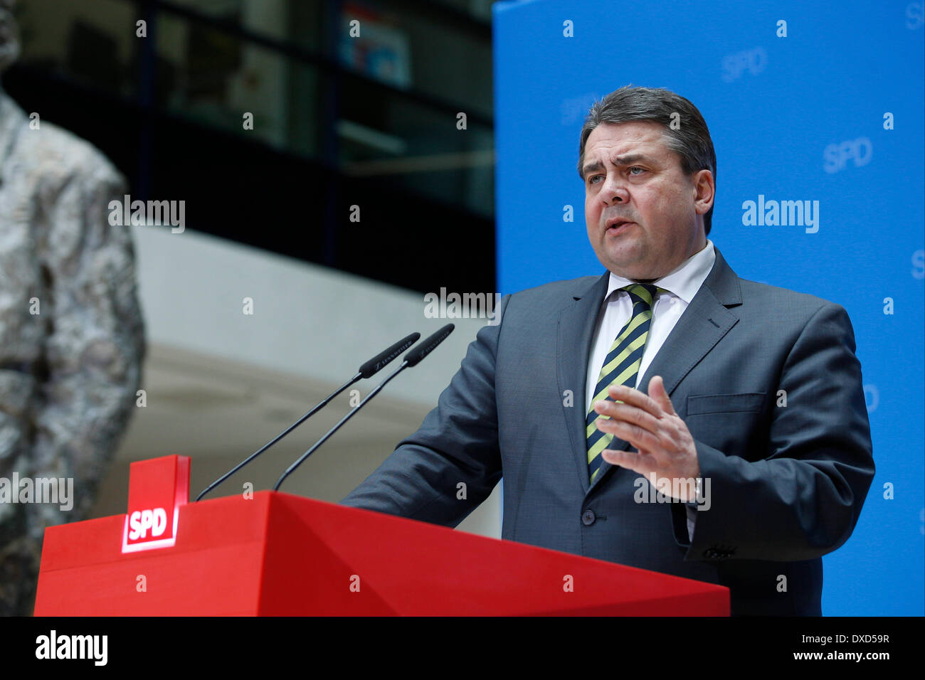 Spd party chef and german minister of economy hi-res stock photography ...