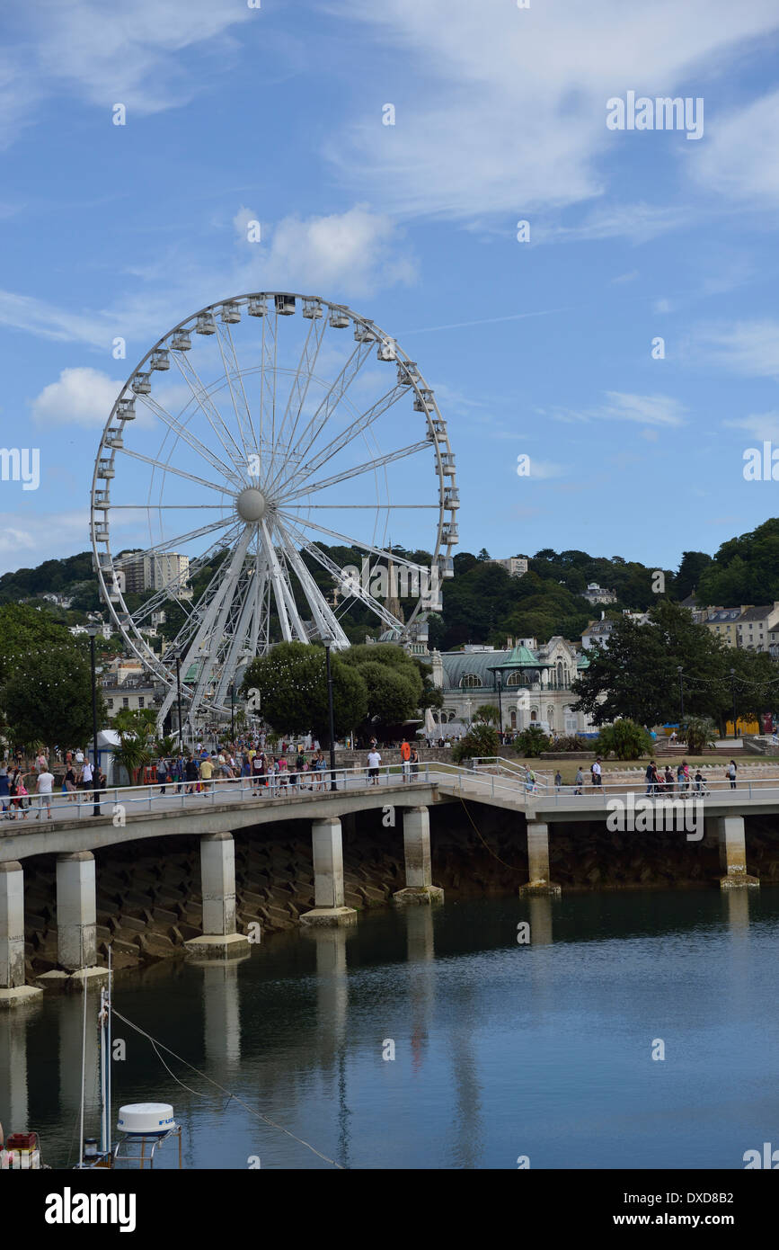 big wheel by the sea Stock Photo - Alamy