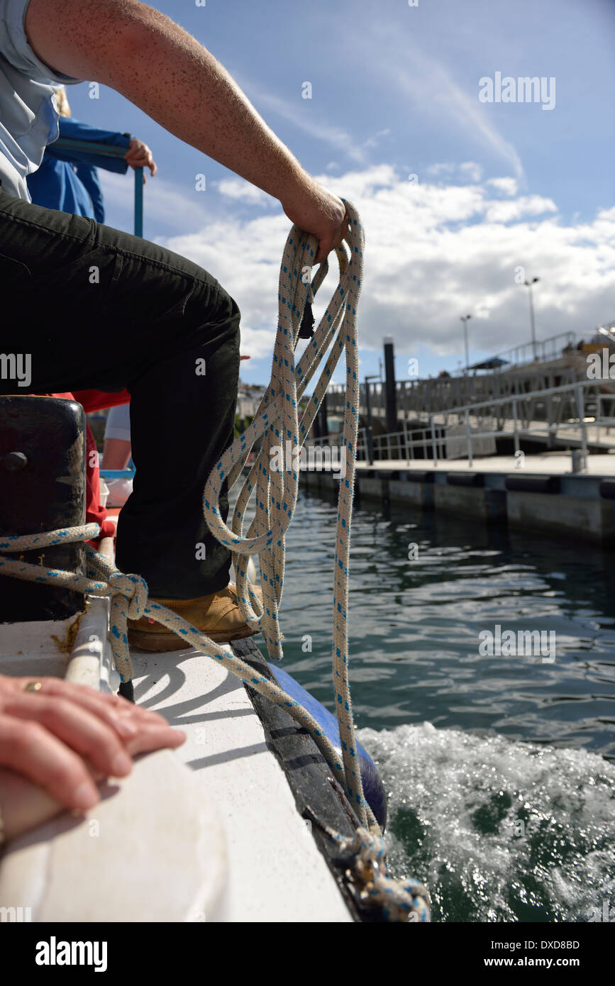 boat ready to dock Stock Photo - Alamy