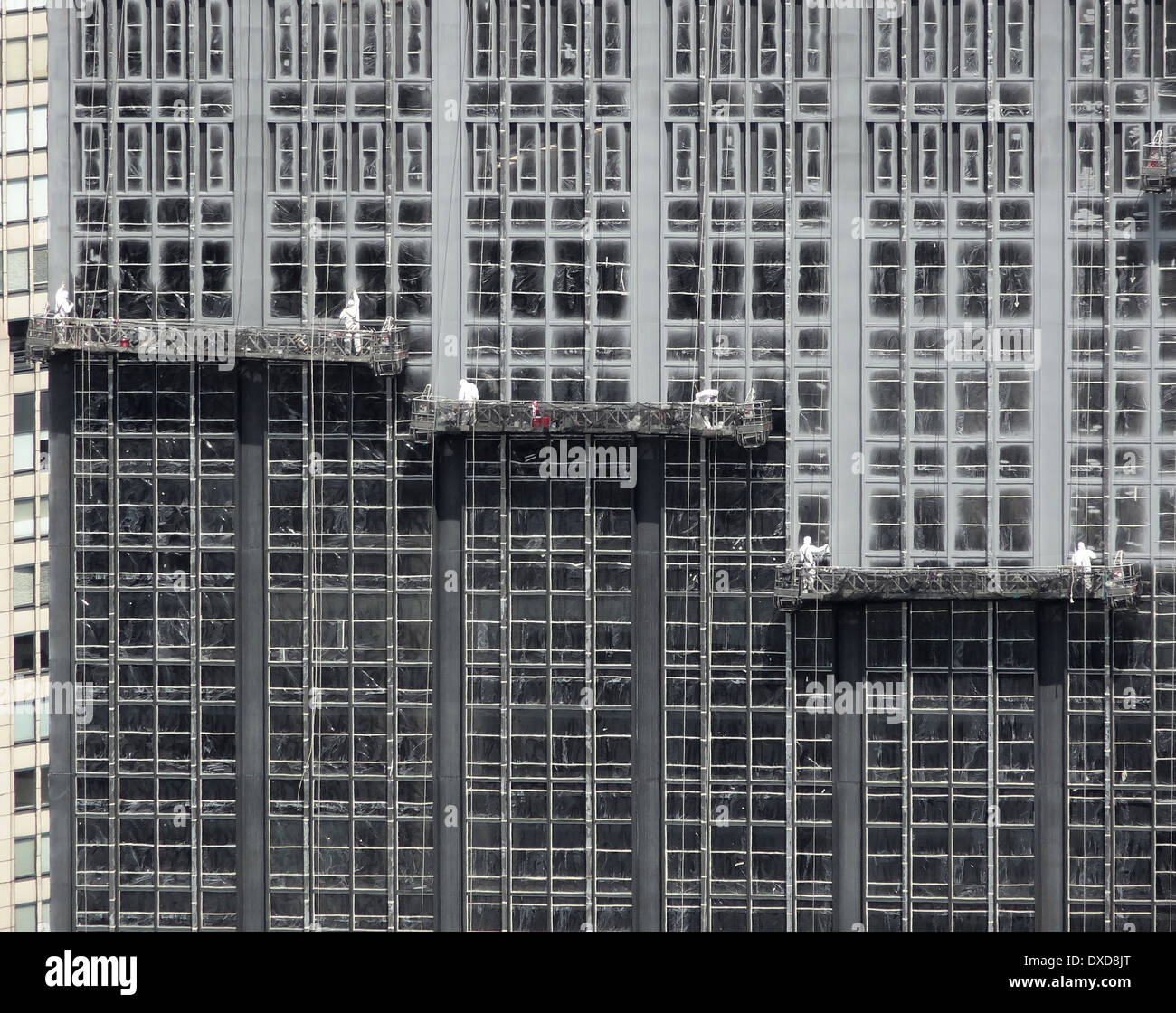 New york skyscraper workers hi-res stock photography and images - Alamy