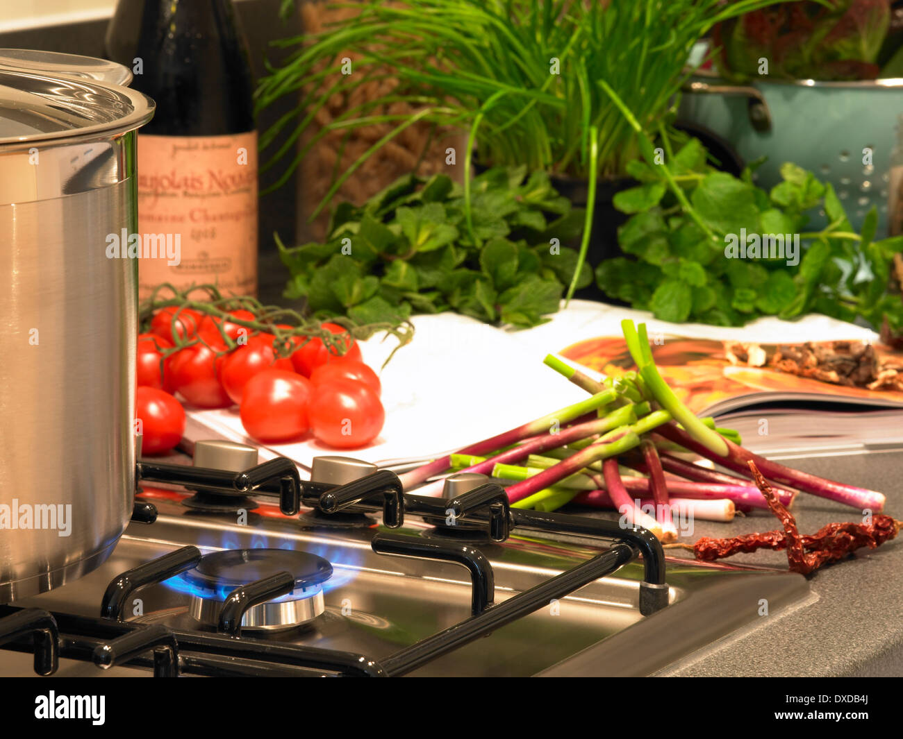 Hot plate cooker hi-res stock photography and images - Alamy