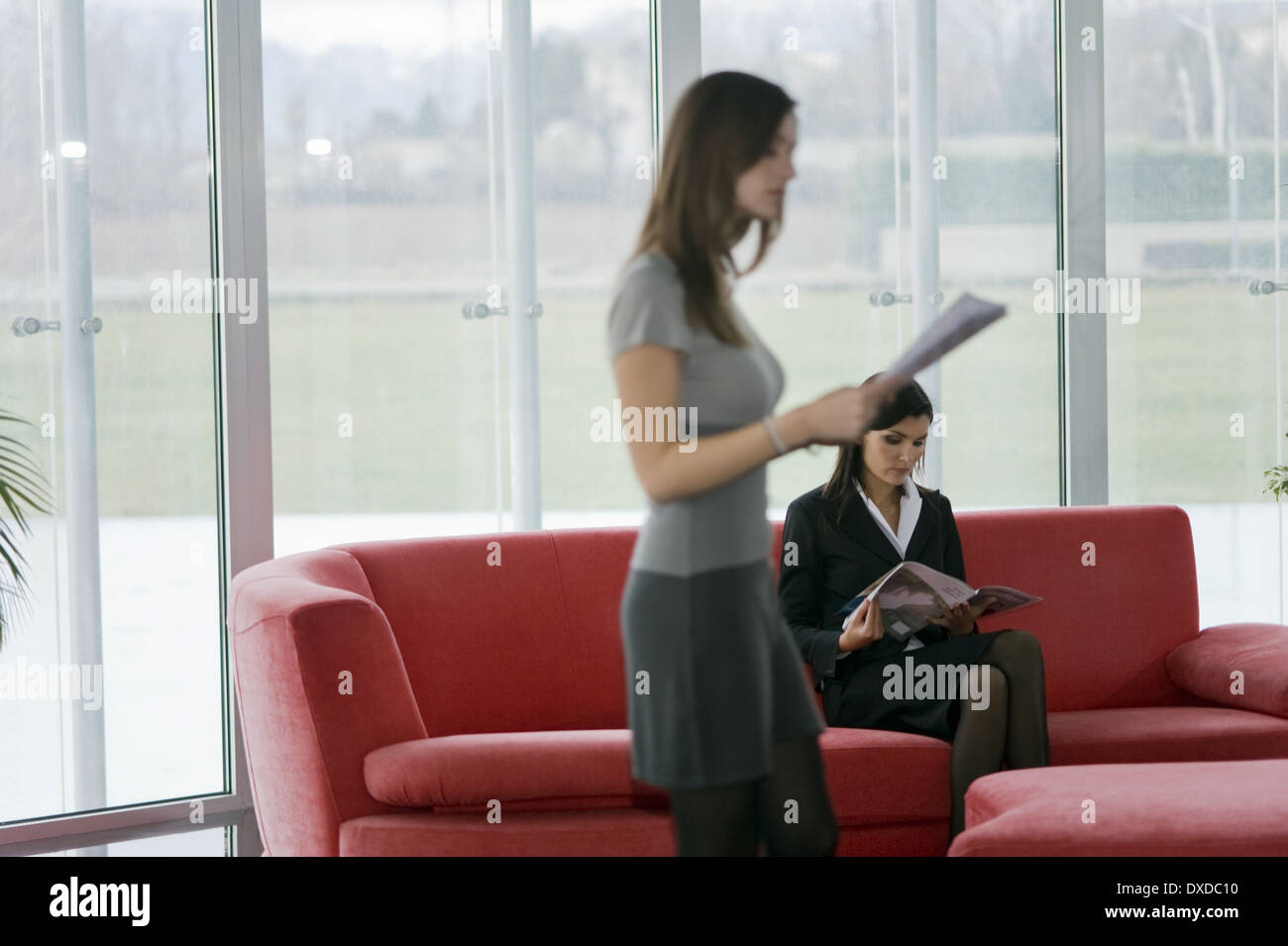 Formal waiting area hi-res stock photography and images - Alamy