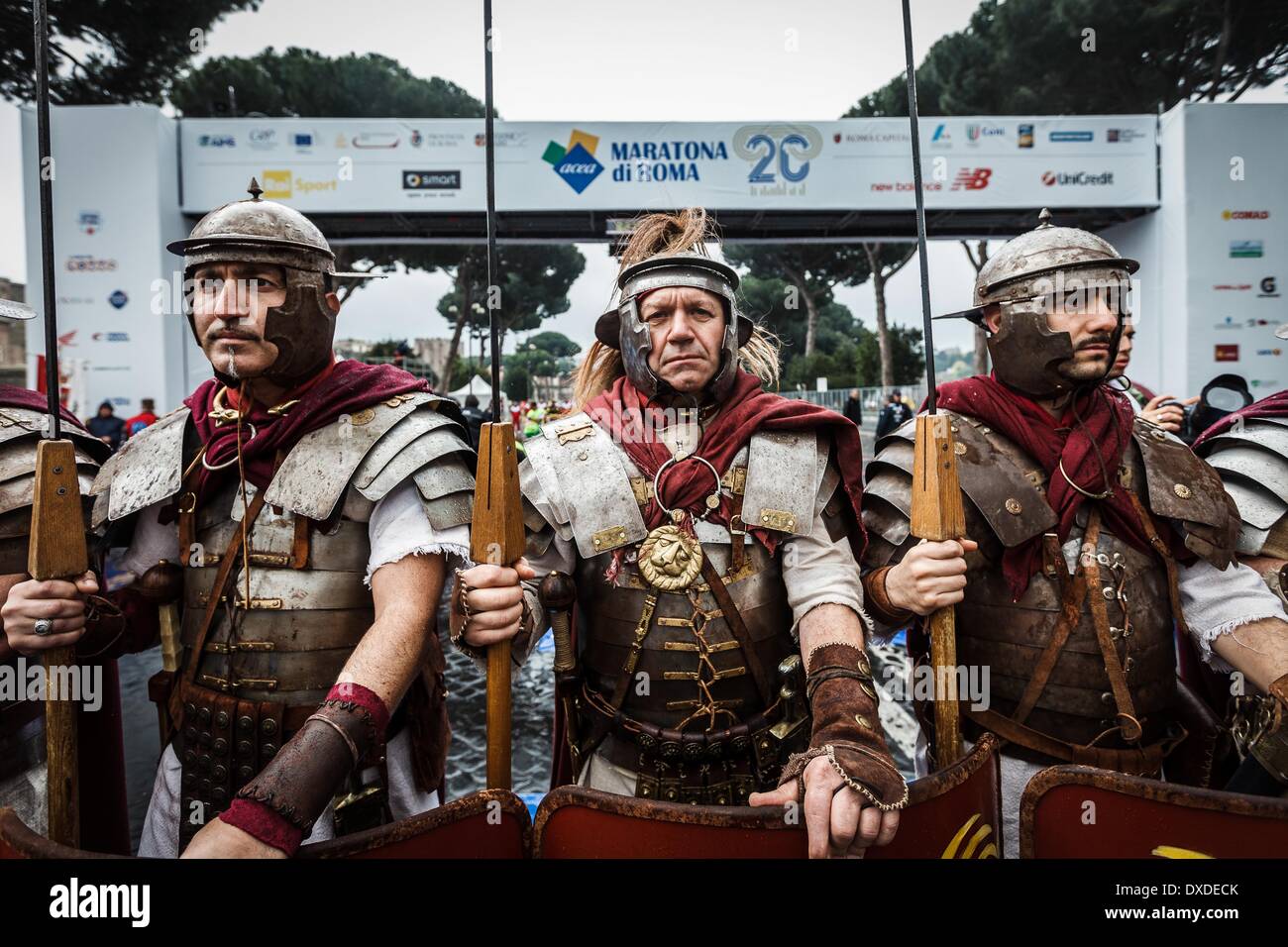 Roman centurions hi-res stock photography and images - Alamy