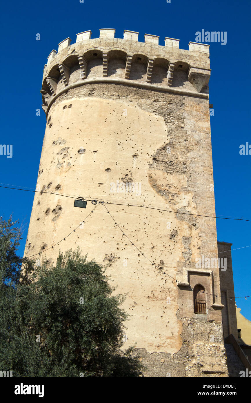 Valencia medieval wall hi-res stock photography and images - Alamy