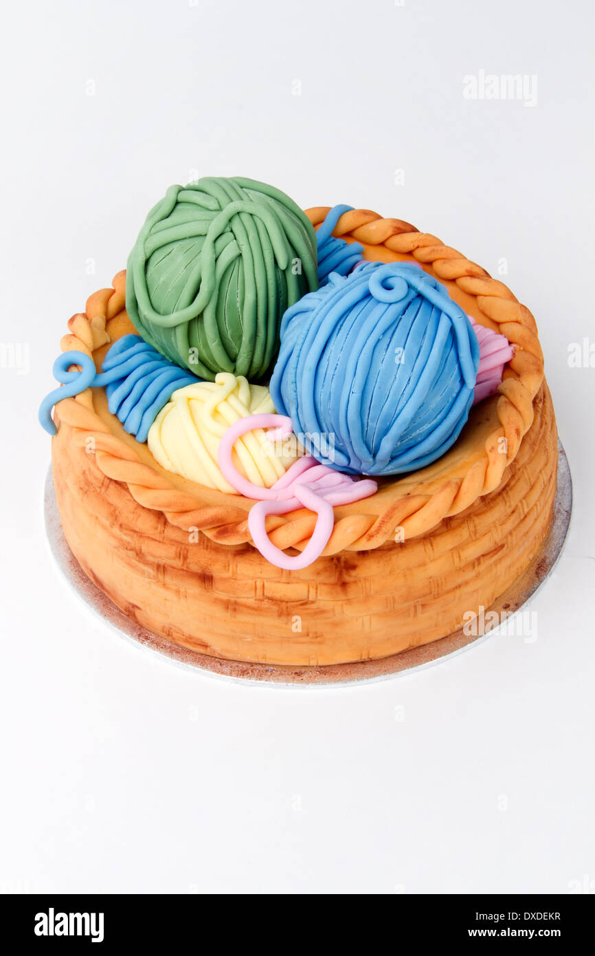 Wicker cake hi-res stock photography and images - Alamy