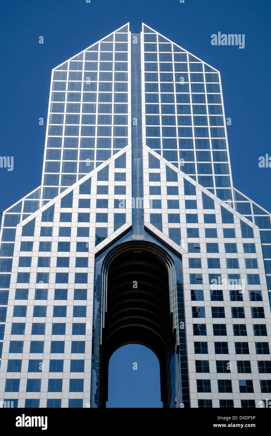 Dusit dubai hi-res stock photography and images - Alamy