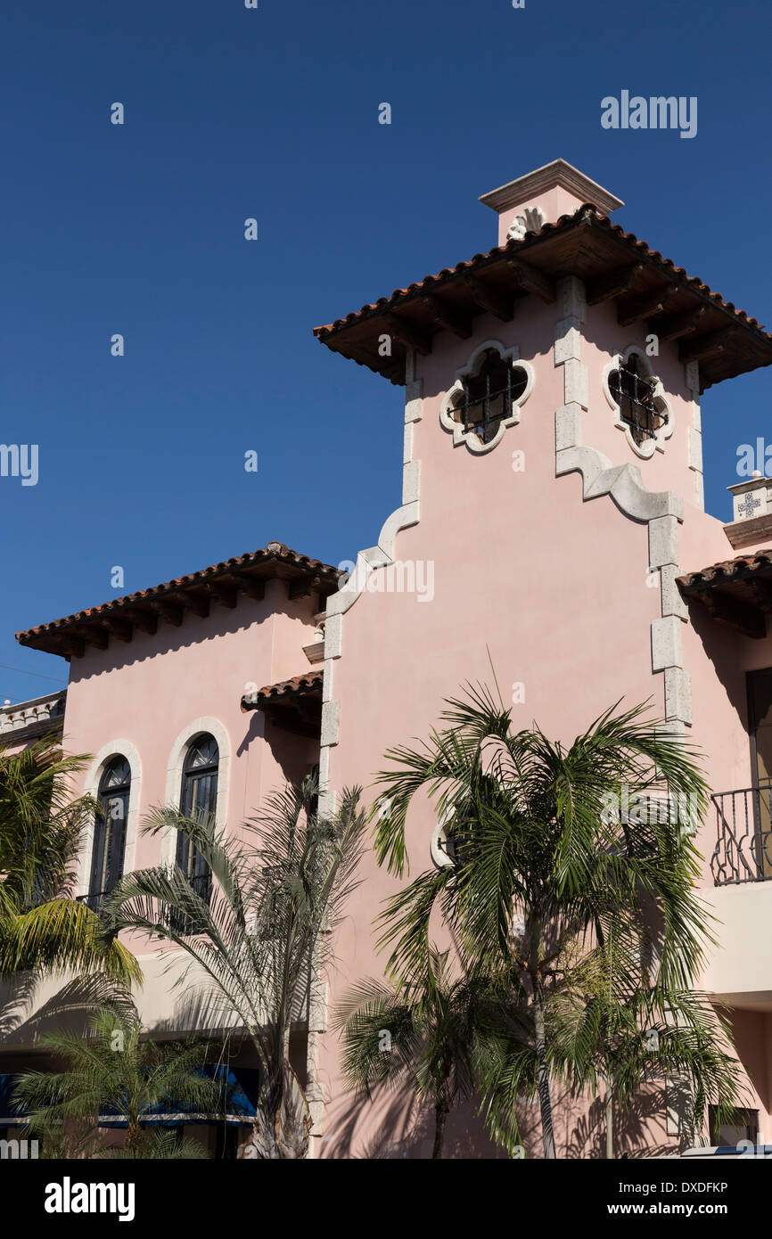 Spanish stucco hi-res stock photography and images - Alamy