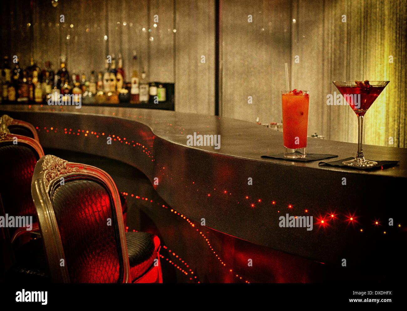 London hotel cocktail bar hi-res stock photography and images - Alamy