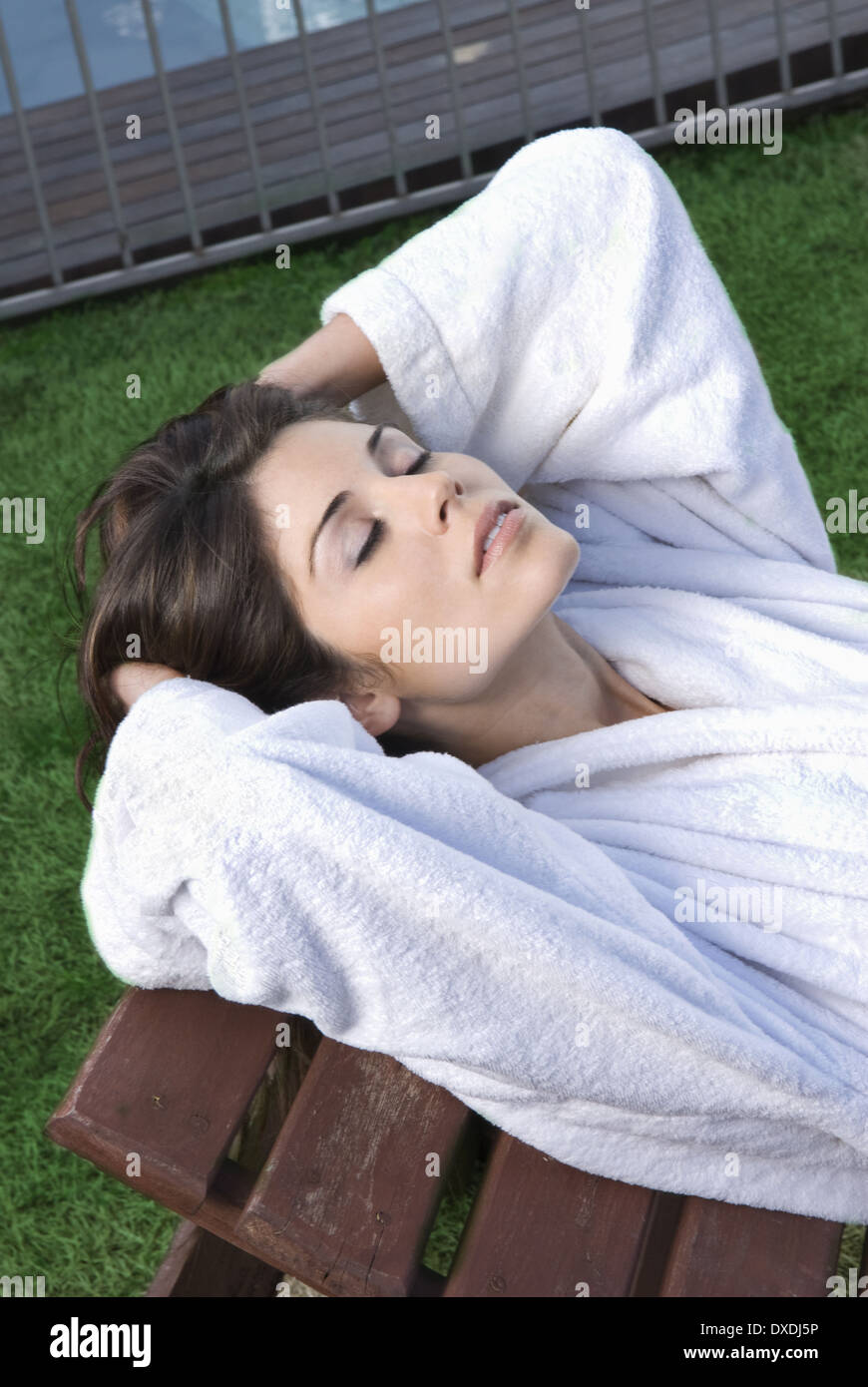 Woman forties pamper hi-res stock photography and images - Alamy