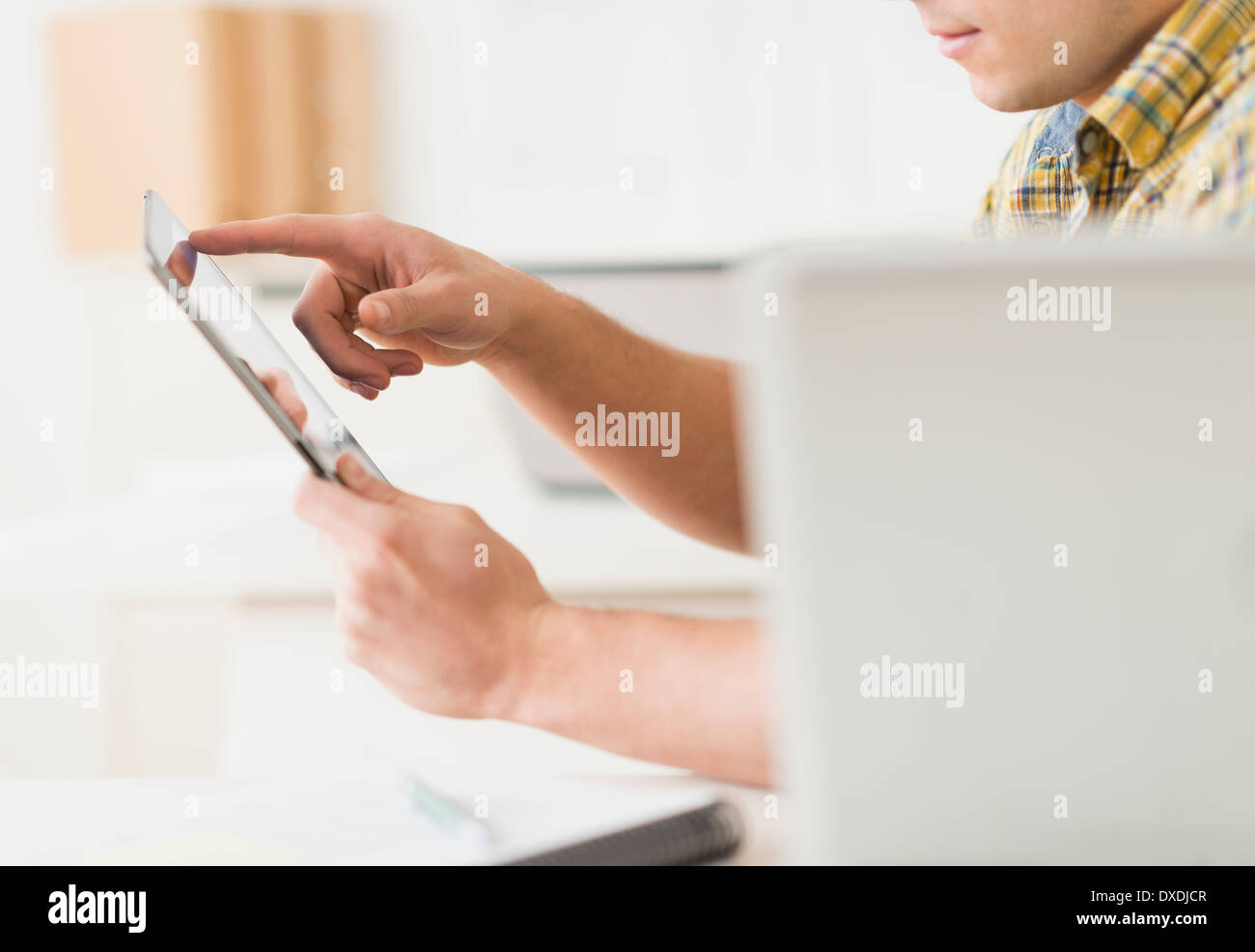 Person concentrate hi-res stock photography and images - Alamy