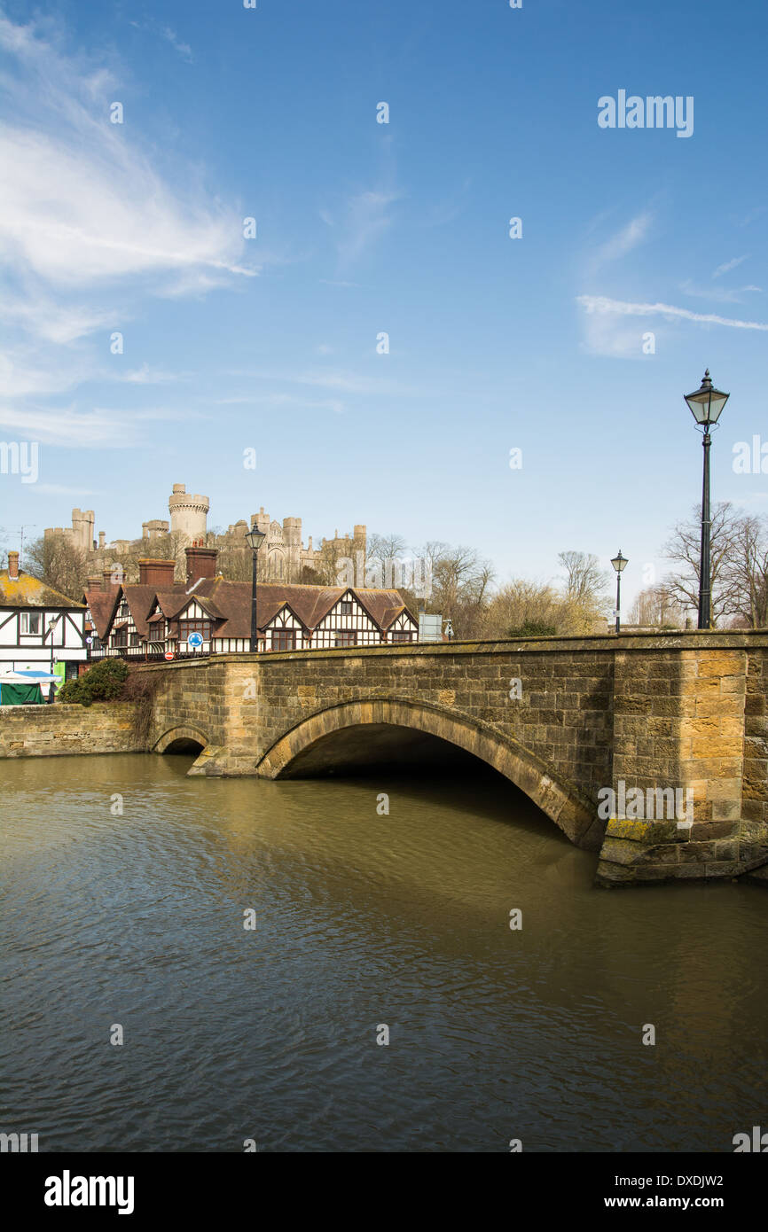 The Bridge over the River Arun at Arundel West Sussex England Stock ...