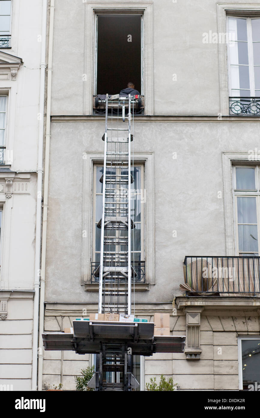 Mechanical ladder hi-res stock photography and images - Alamy